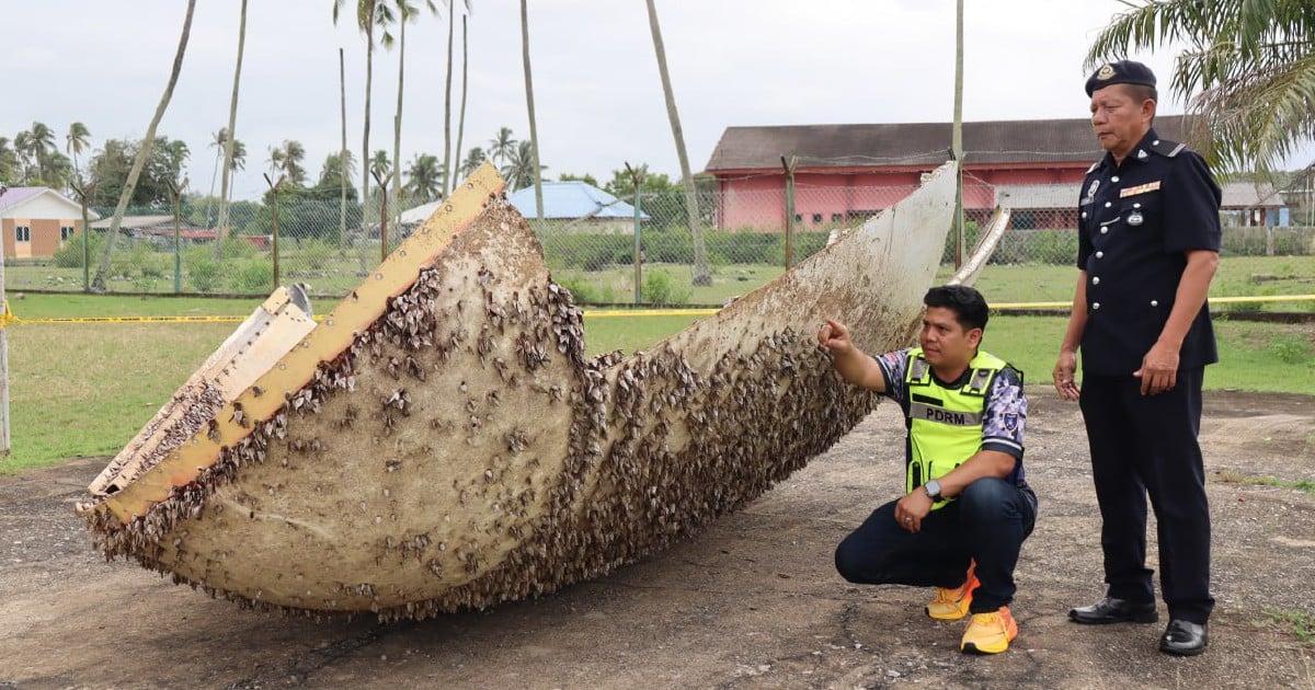 Serpihan objek dari angkasa ditemukan di kawasan pantai Kampung Tanjung ...