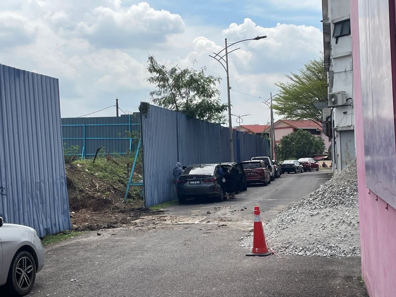 Penduduk Taman Dato Harun bantah sebuah kuil dibina di kawasan lebih 90 ...